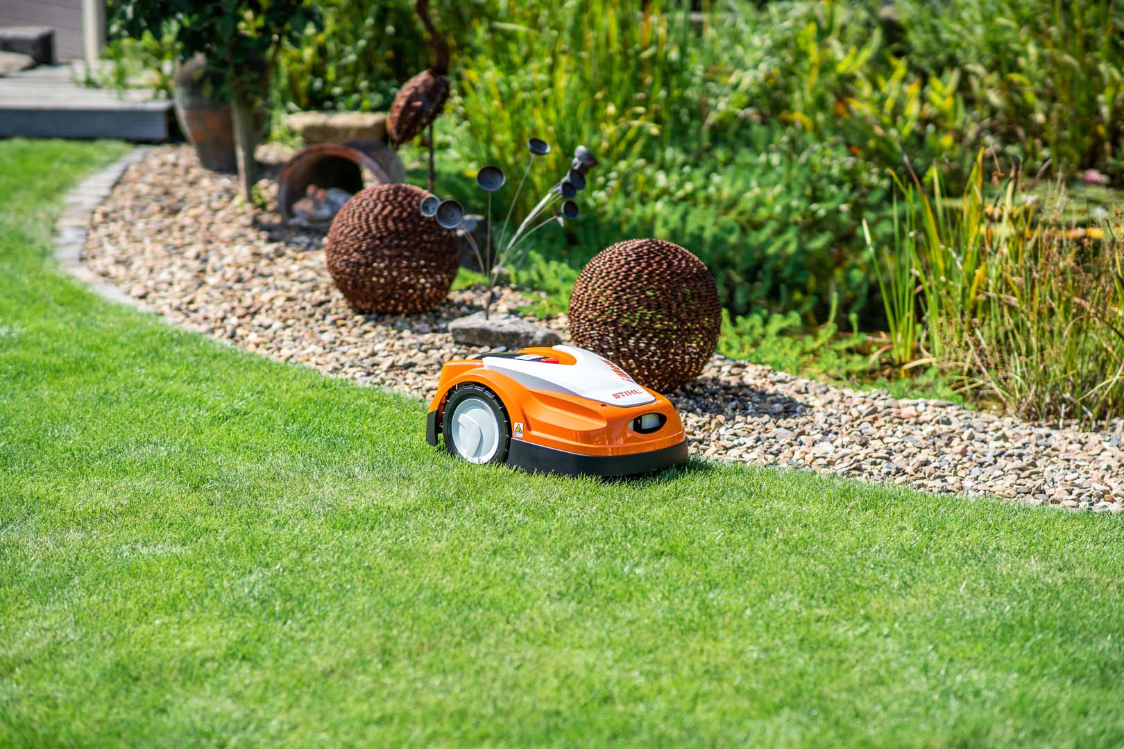 Guía de instalación: robot cortacésped ¡MOW® | STIHL